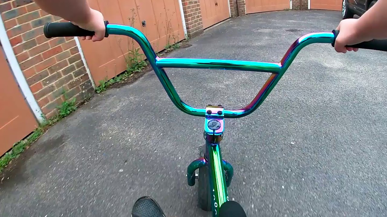 Mini BMX - YouTube