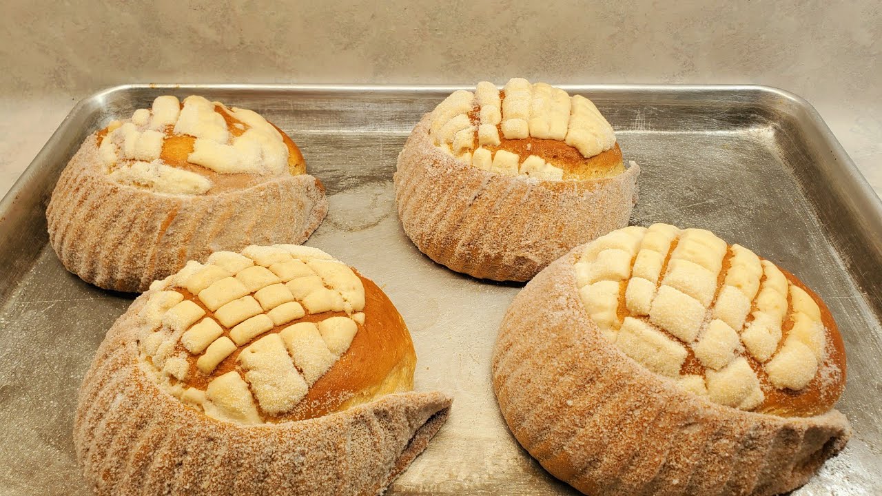 como hacer cachuchas de canela riquísimo pan esponjaditos - YouTube