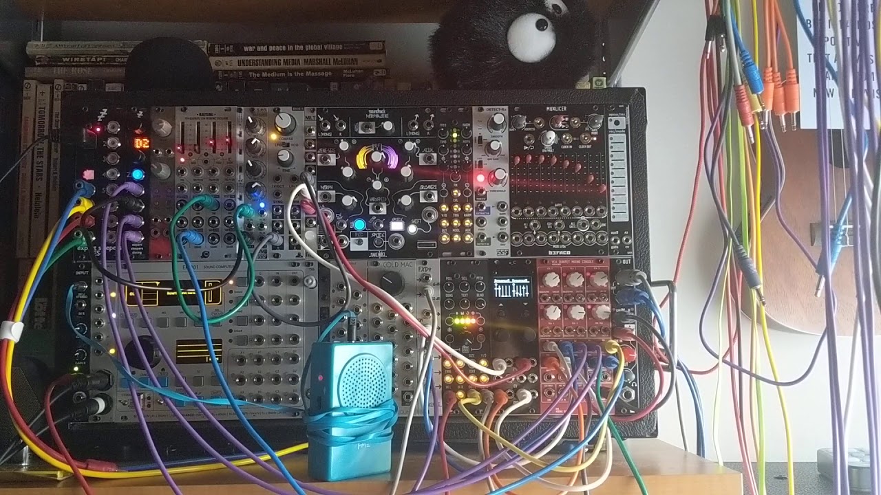 Buddha Machine Variations No. 12 (Pulse Artifacts) - YouTube