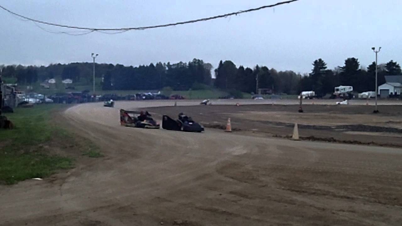 Keystone UAS Heat 1 "A" Flat Run Speedway 5-7-16 - YouTube