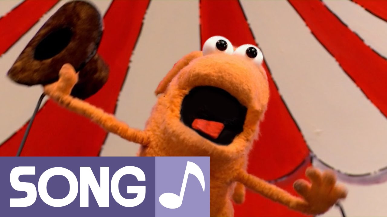 Silly Joke Song - Big & Small - YouTube