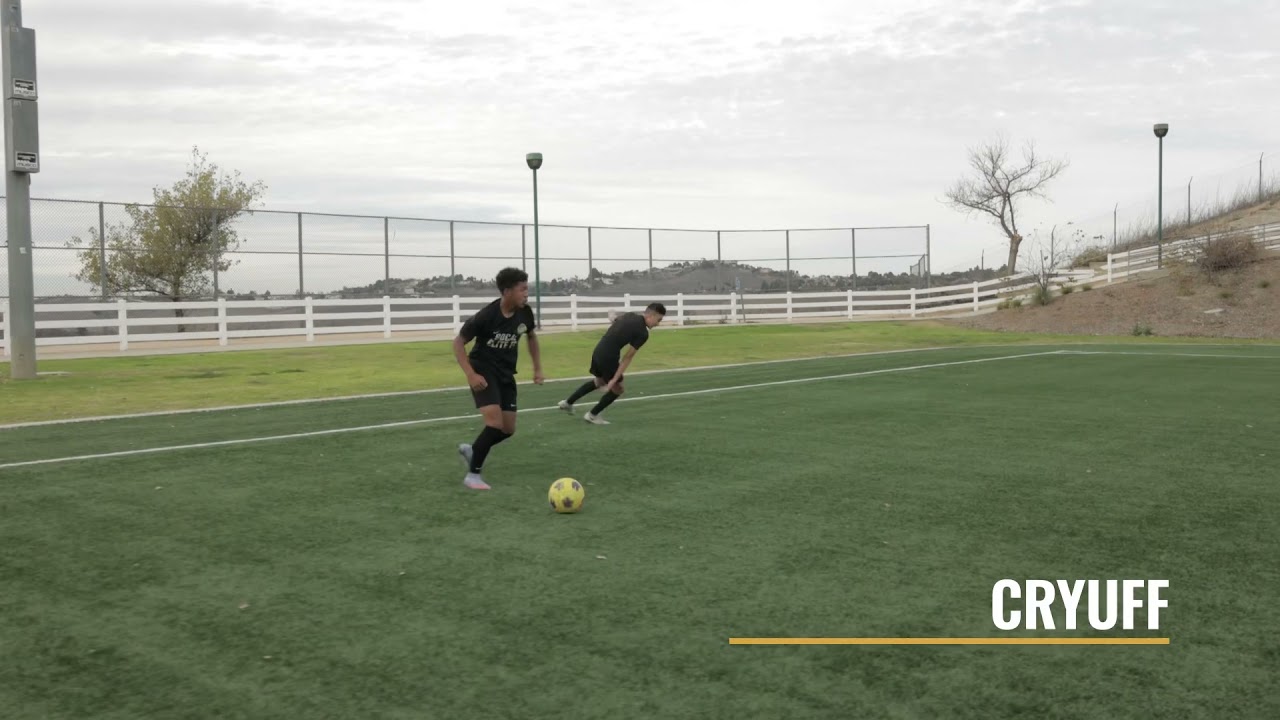 BEST Skill Moves to Beat Defenders on the Wing | Playing as the 11 ...