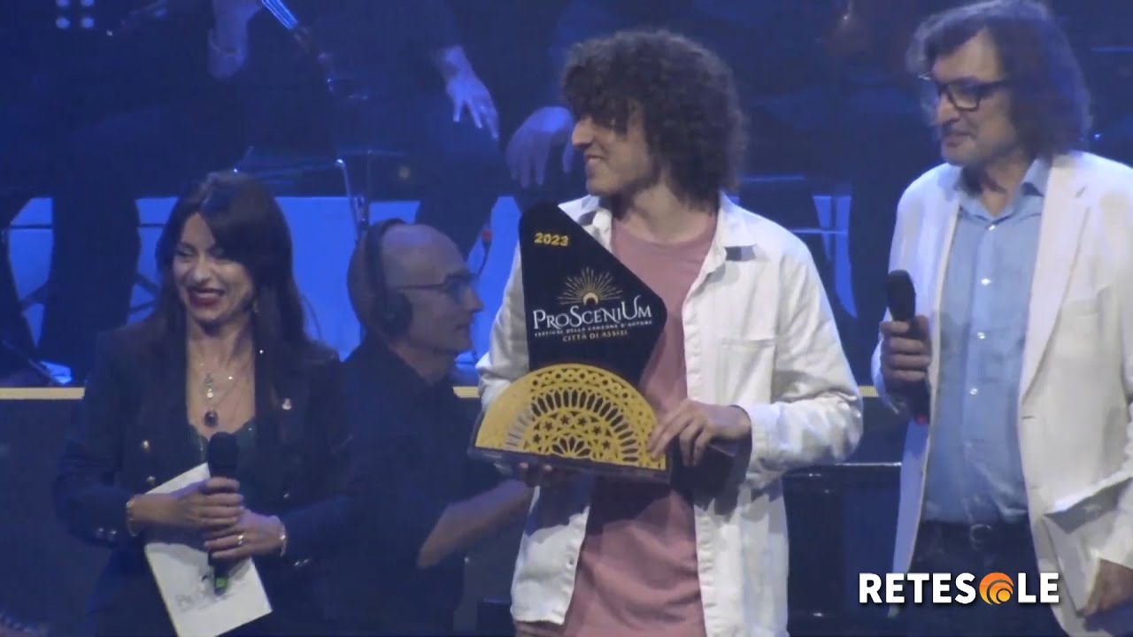 ProSceniUm 2023: ad Assisi il trionfo del bolognese Andrea Campi - YouTube