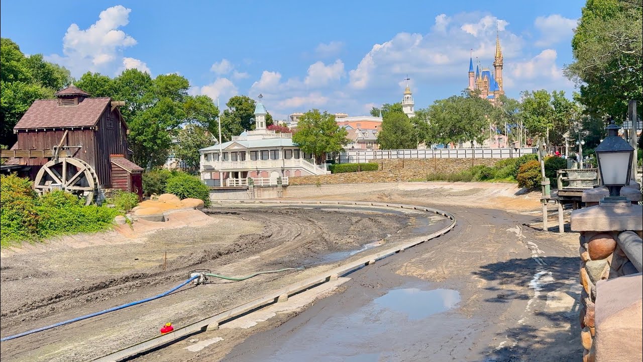 Rivers of America at Magic Kingdom Completely Drained - August 27th ...