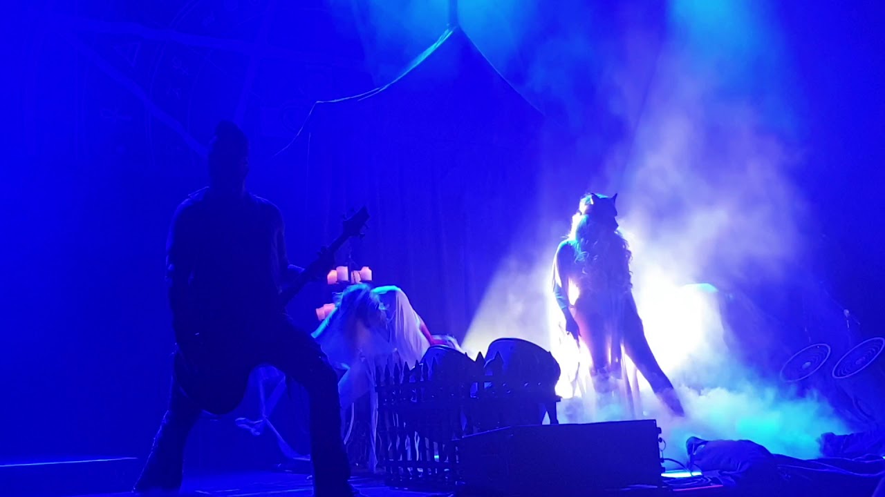 In This Moment - Bad Wolf - Cardiff Motorpiont Arena - 27/11/19 - YouTube
