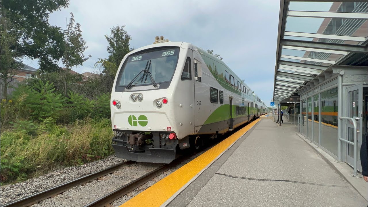 (Trip Report MV) GO Transit Stouffville Line Toronto Union Station ...