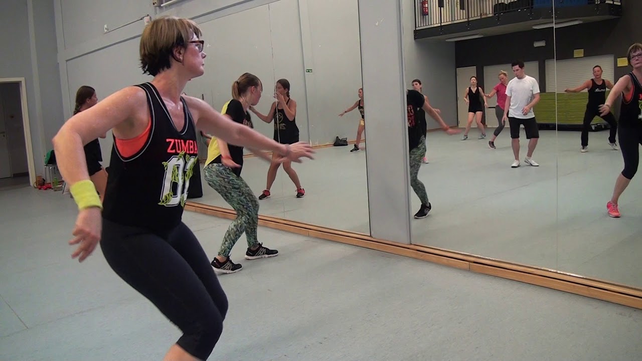 Zumba à Liège - african - Yemi Alade - Tumbum - YouTube