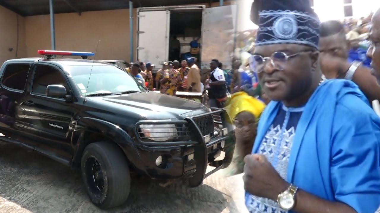 VETERAN FUJI STAR ABASS AKANDE OBESERE FLAUNT HIS MULTIMILLION NAIRA ...