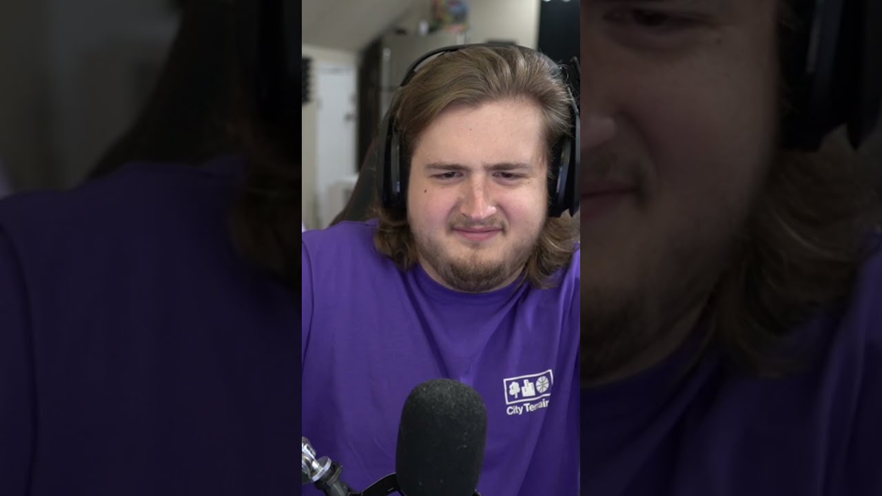 Purplecliffe makes a Roblox TikTok - YouTube