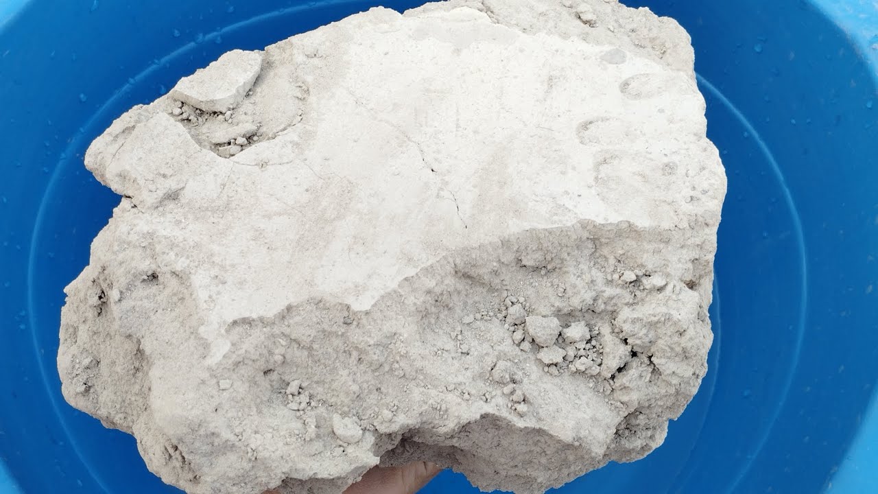 Extremely Dusty Earthy Soft Clay Huge Chunks Crumbling and Dipping in ...