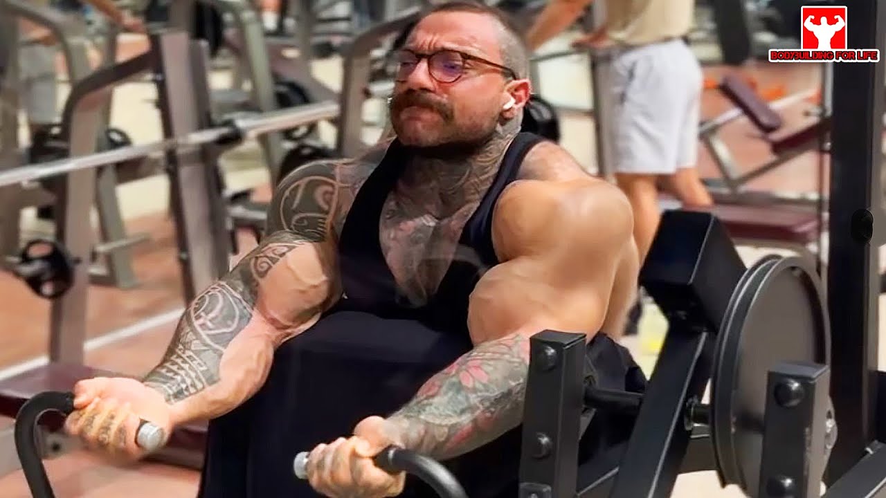 UNKNOWN ITALIAN BODYBUILDER WITH GIGANTIC GENETICS - MARCO SARCONE ...