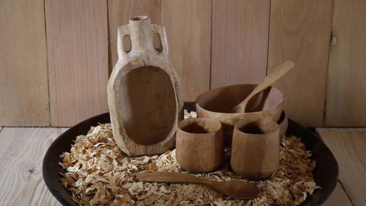Hand Carving an Apple Wood Water Bottle or Travelling Flask - Part I ...
