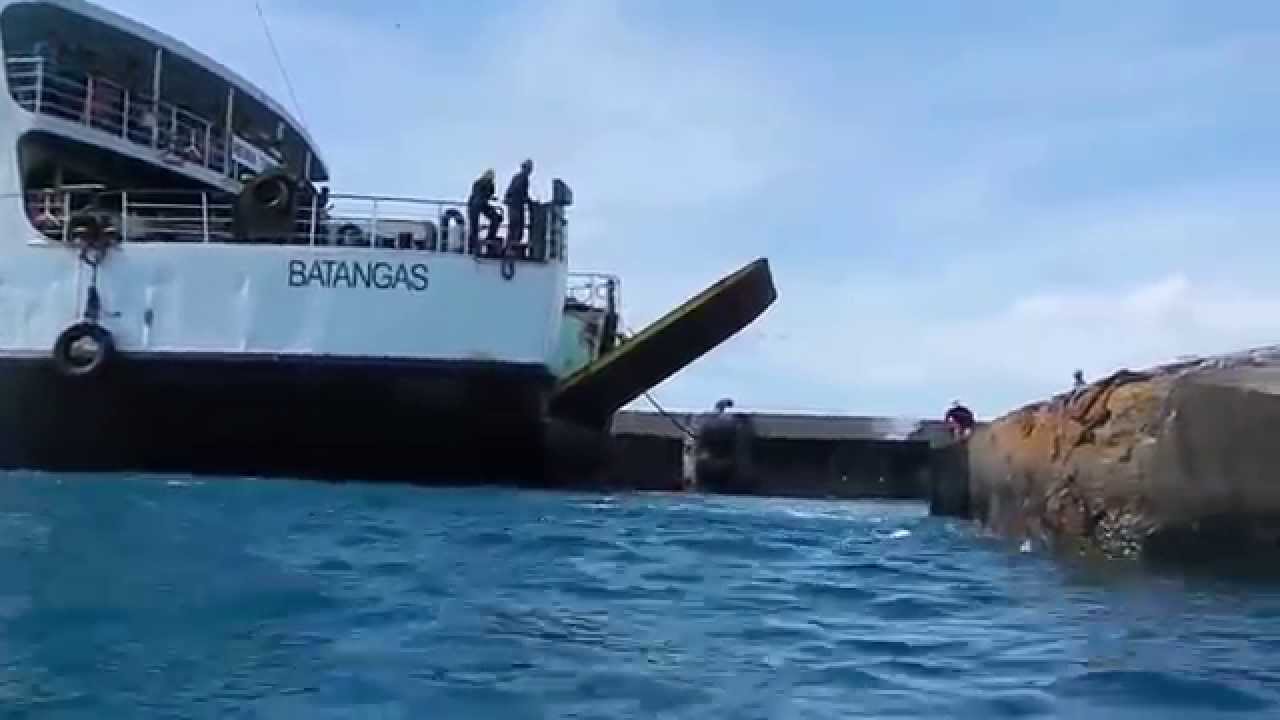 Ferry lowering its ramp - YouTube