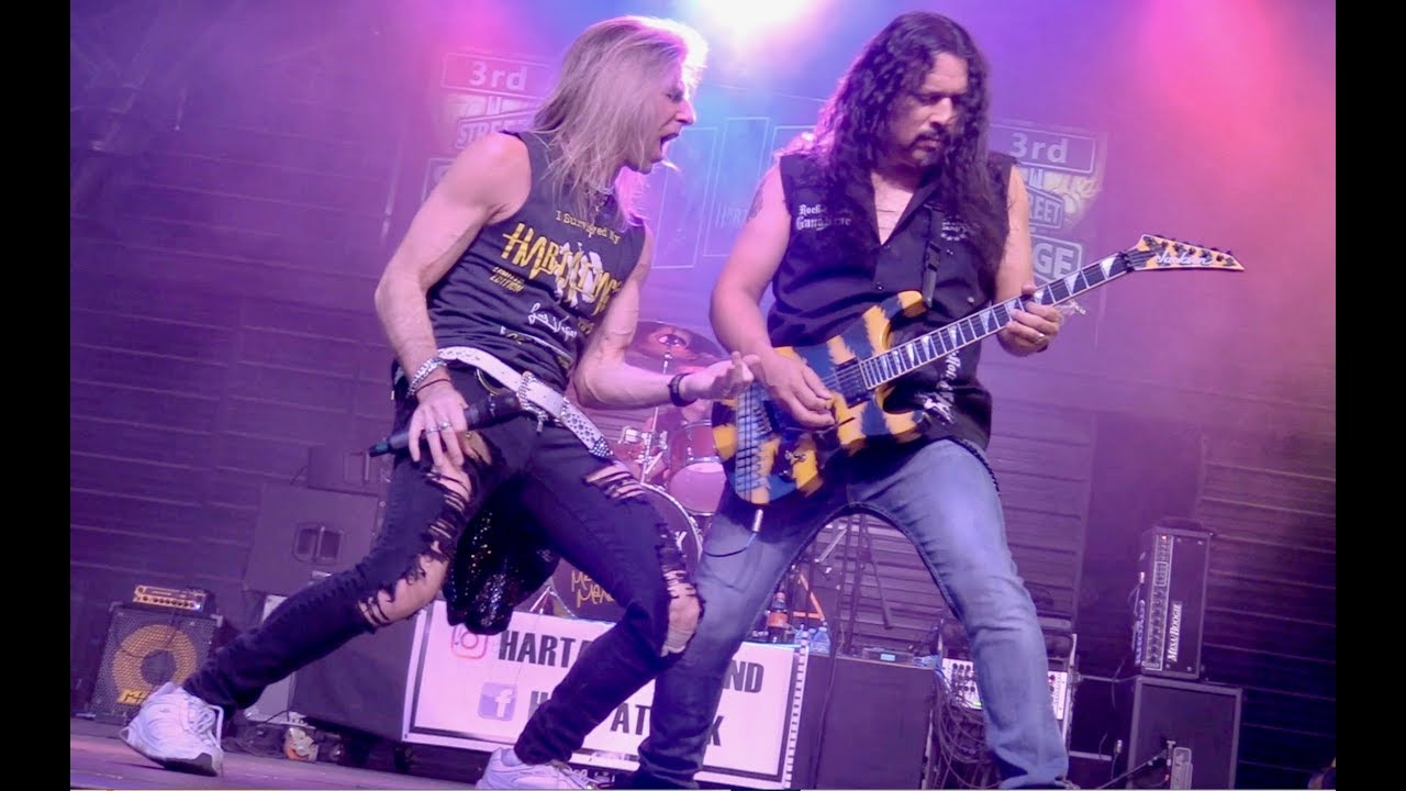 Hart Attack (Live) - YouTube