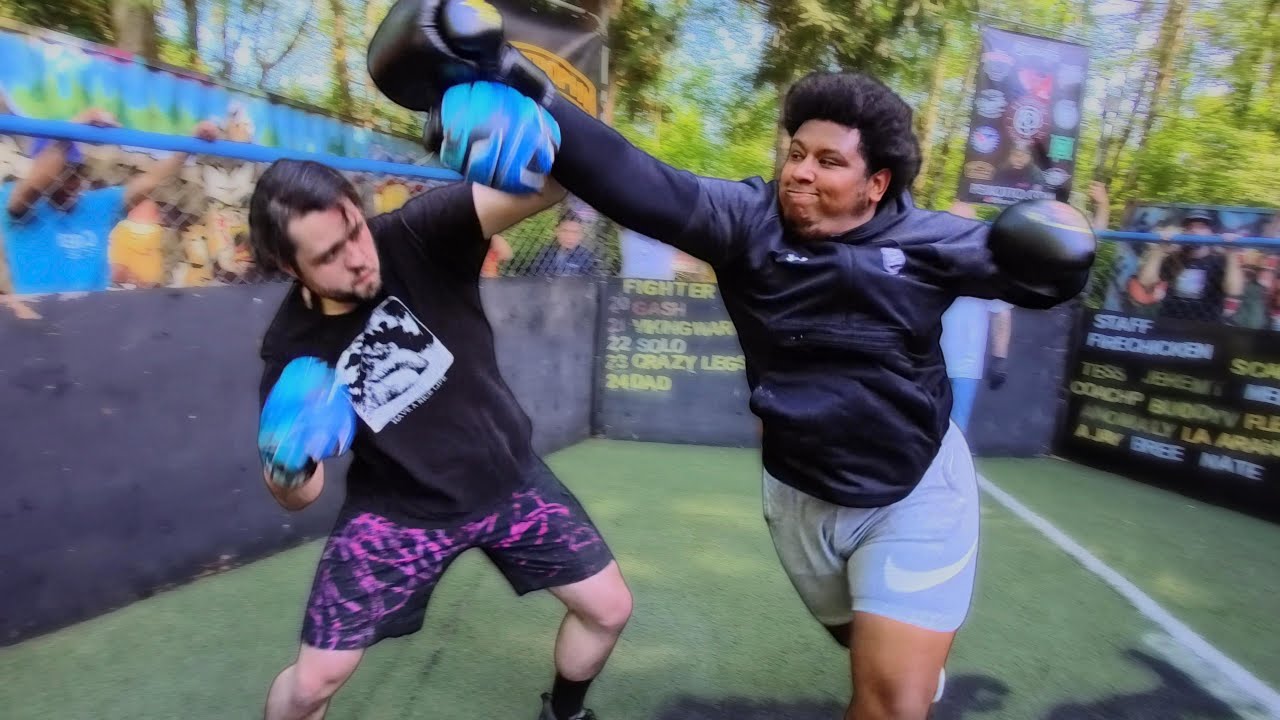 SUPER heavyweight Slugfest! - YouTube