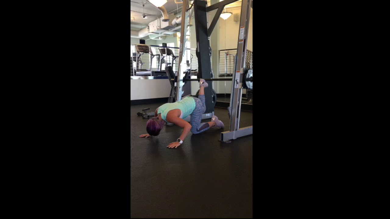 Donkey Kick on Smith Machine - YouTube