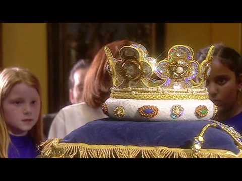 Brum 305 | KING OF THIEVES | Kids Show Full Episode