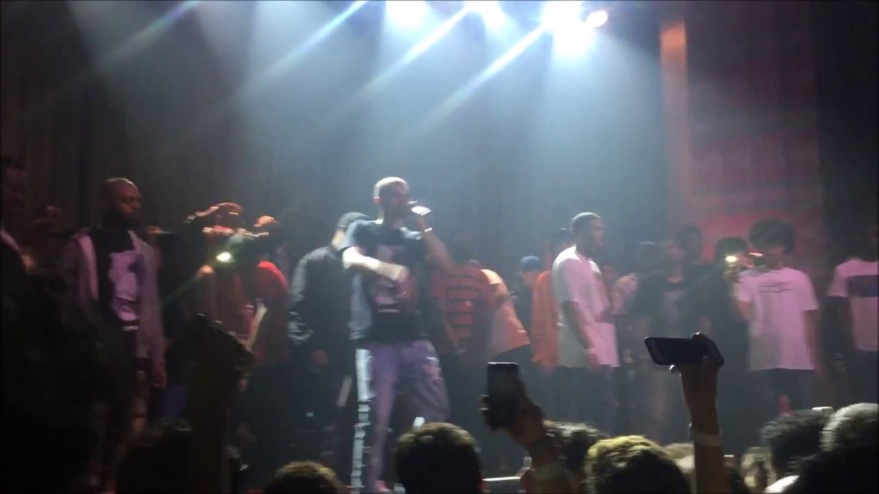 D SAVAGE 3900 PLAYING NEW UNRELEASED MUSIC LIVE - YouTube