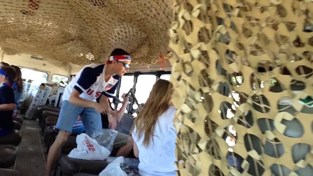 Zombie Acres at the 4th of July Parade 2014 - YouTube
