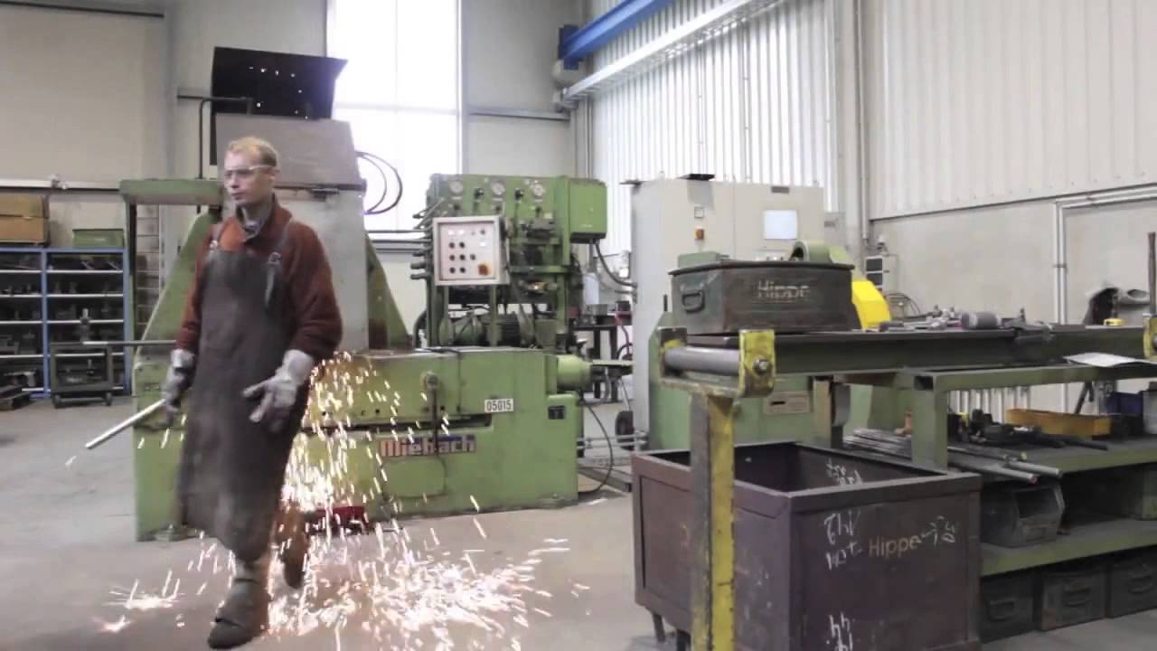 RDG Flash Forging of Rods - YouTube
