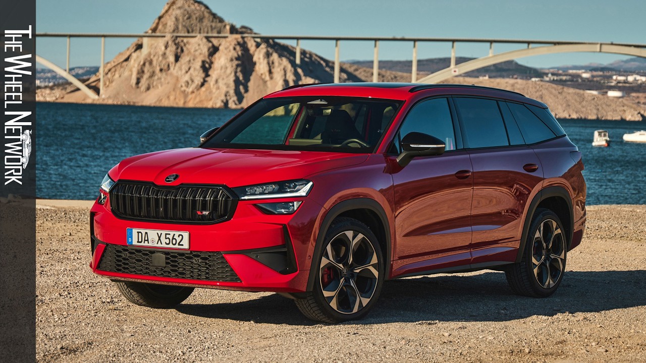 2025 Skoda Kodiaq RS | Velvet Red | Driving, Interior, Exterior [4K ...