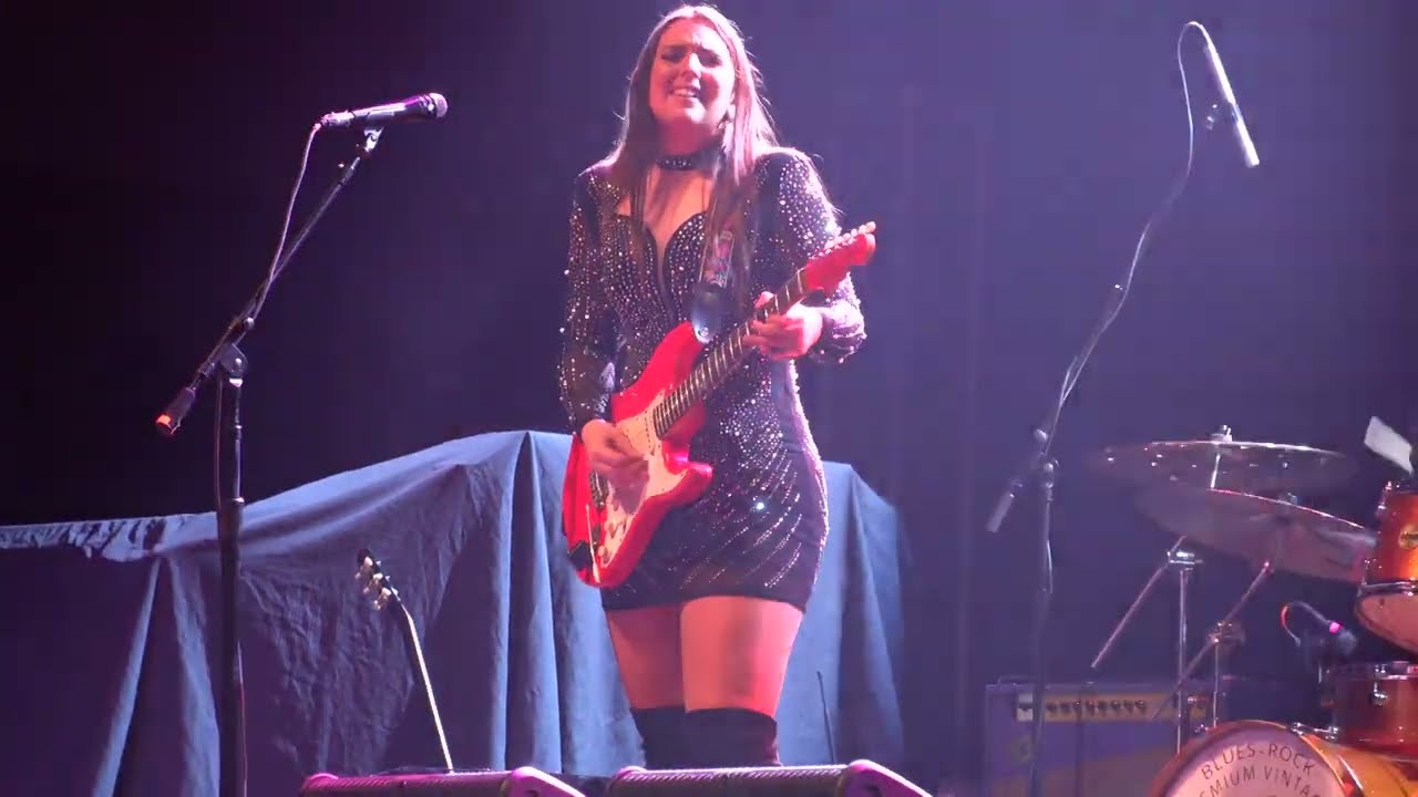 ALLY VENABLE🎸🌹 "Lenny" (Tribute to SRV🎸) 4K-2023@ House of Blues ...