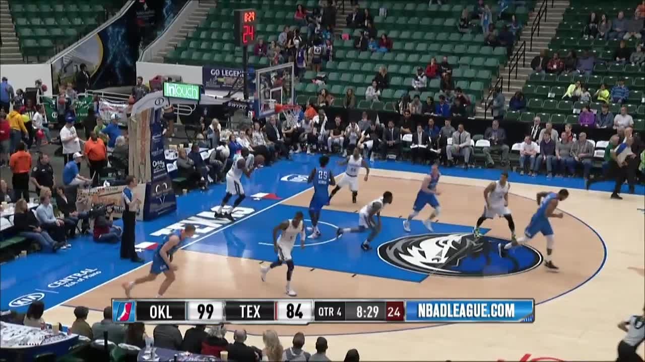 Kaleb Tarczewski posts 11 points & 10 rebounds vs. the Legends - YouTube