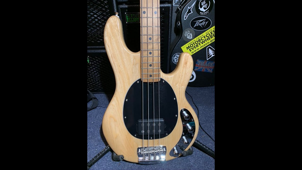 Review - SBMM Ray34 -Budget Stingray Bass - YouTube