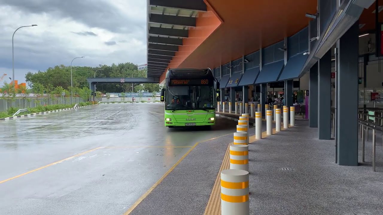 [1/2] SBS Transit MAN NL323F A22 (Batch 2) SMB3081G on Service 860 ...