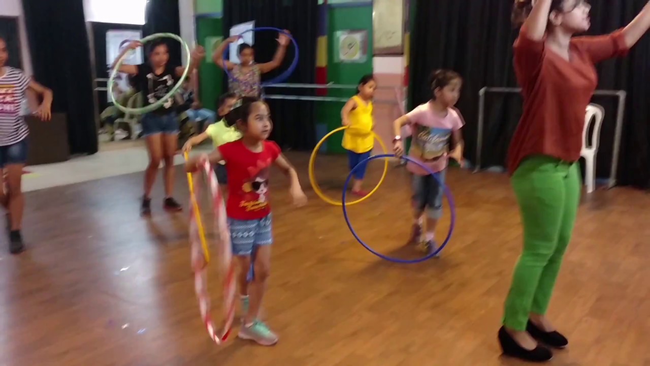 Learn Hoopla at Dance Fun | Anjali Roy - YouTube