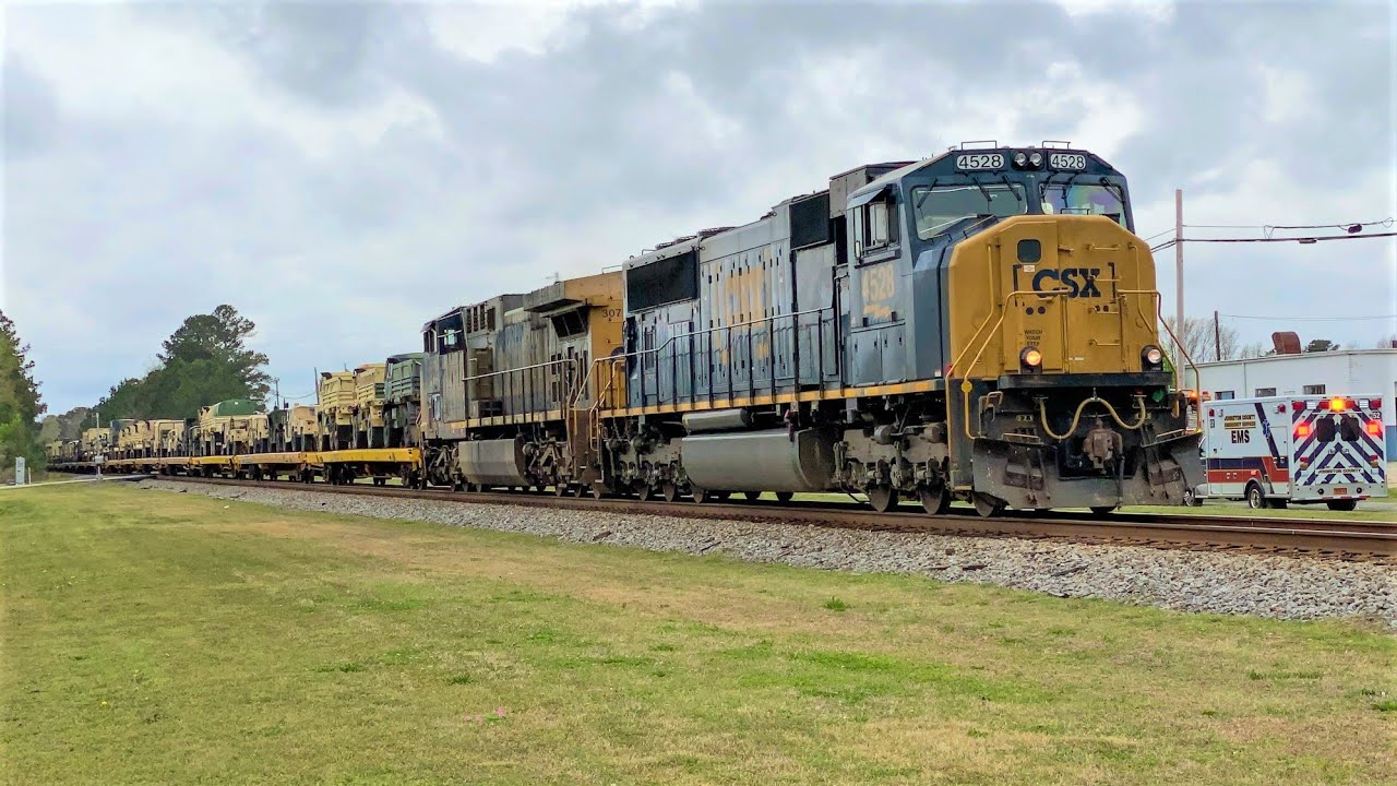 CSX SD70MAC 4528 Leads Ft. Bragg Military Train - YouTube