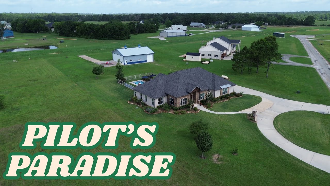 Pilot's Paradise at XS09 near Houston - YouTube
