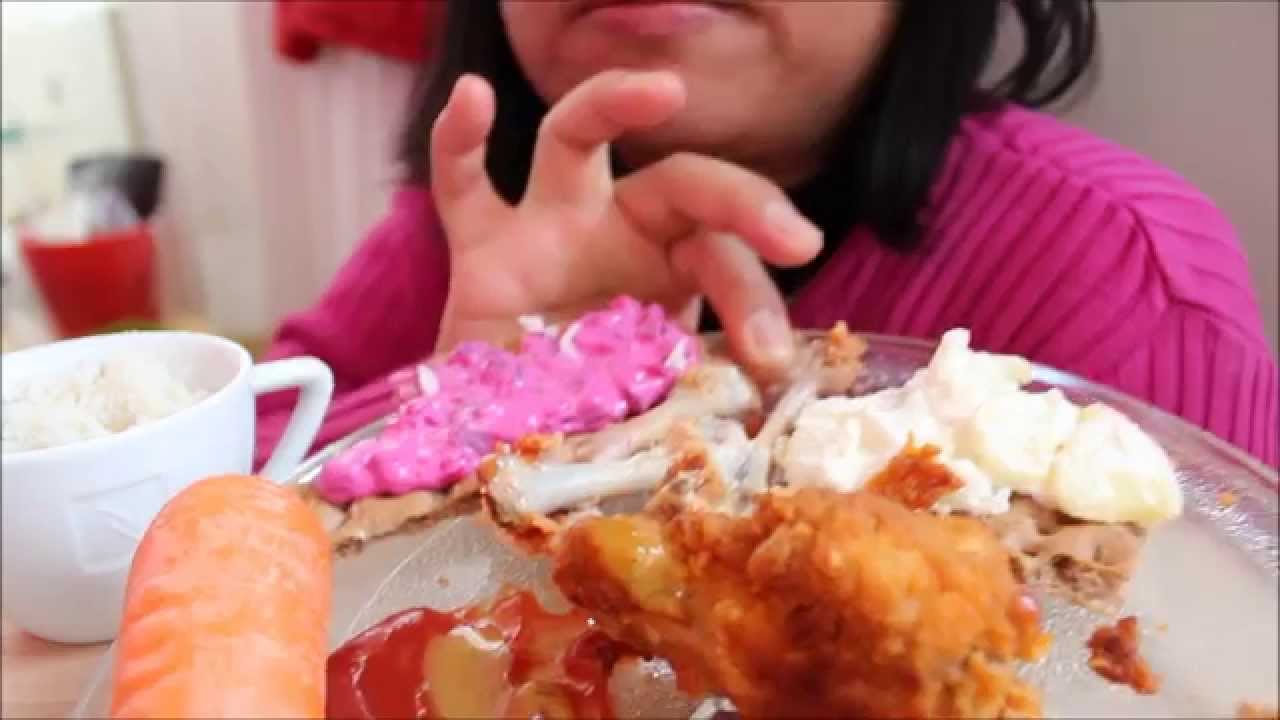 ASMR eating fried chicken and crunchy food - YouTube
