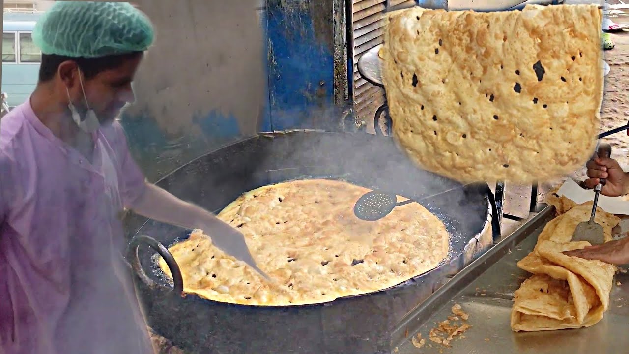 Pakistan's Biggest Paratha | Biggest Paratha of the World | Puri ...
