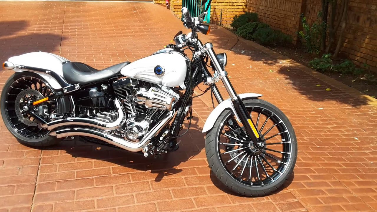 Harley Davidson Breakout 2016 Custom. - YouTube
