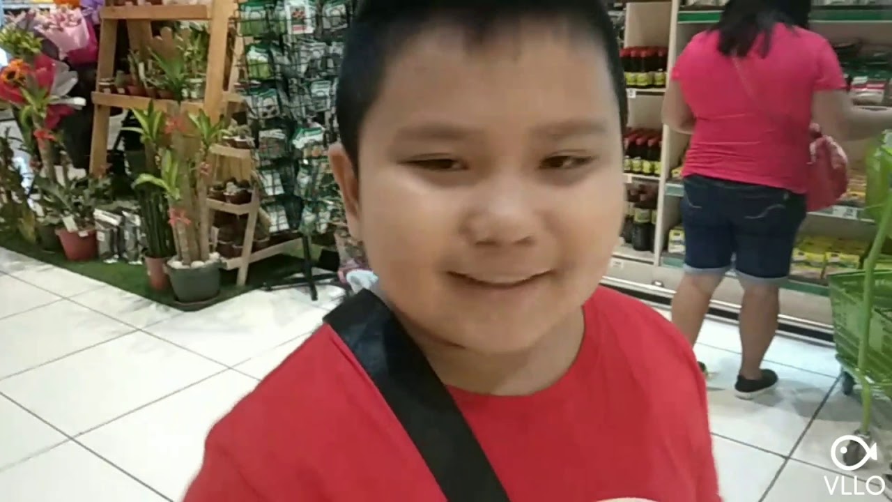 Christmas Shopping | Janna and Jhon Carlo - YouTube