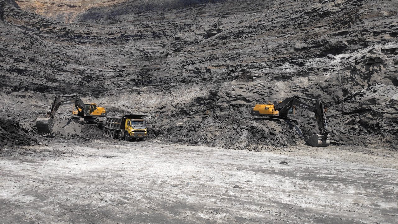 WHAT IS BURDEN AND SPACING IN MINES ? - YouTube