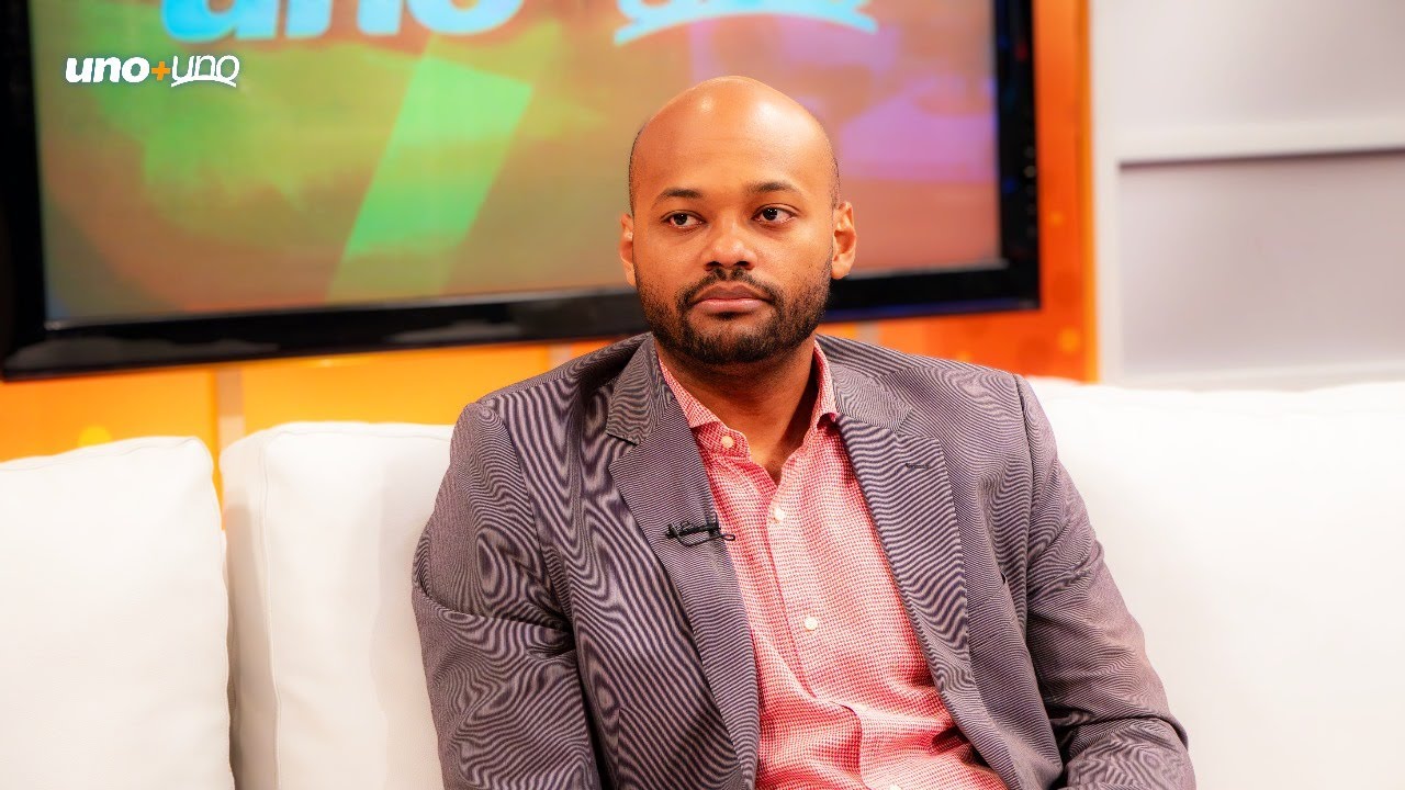 #Uno+Uno: Primer Plano - Elvin Calcaño Politólogo, investigador y ...