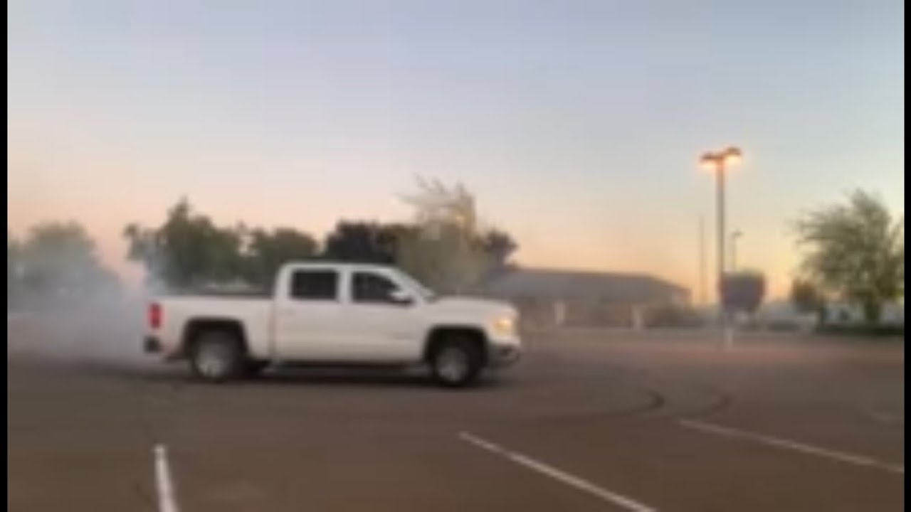 Doing donuts in a v6 pickup truck - YouTube