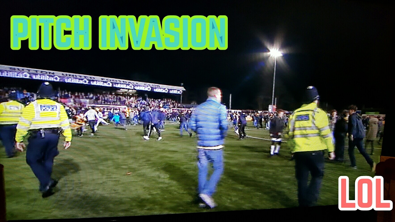 PITCH INVASION AFTER SUTTON AND ARSENAL GAME - YouTube
