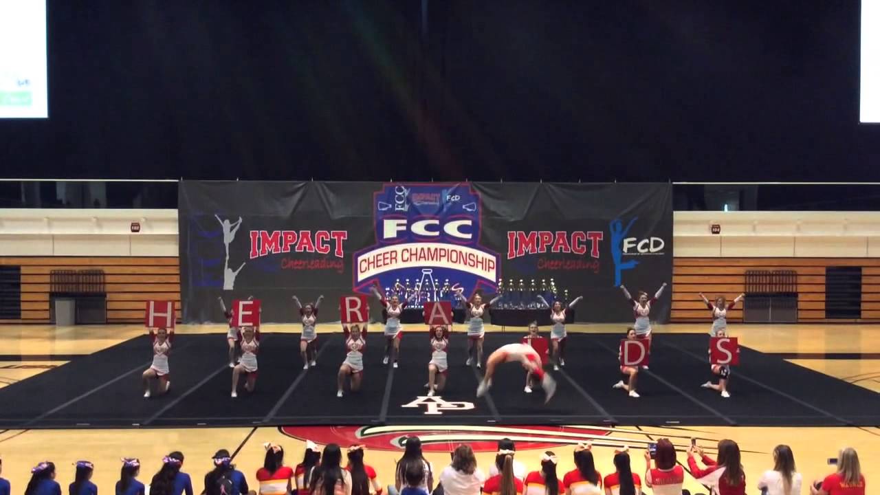 2015 Whittier Christian HS Varsity Cheer @ FCC - YouTube
