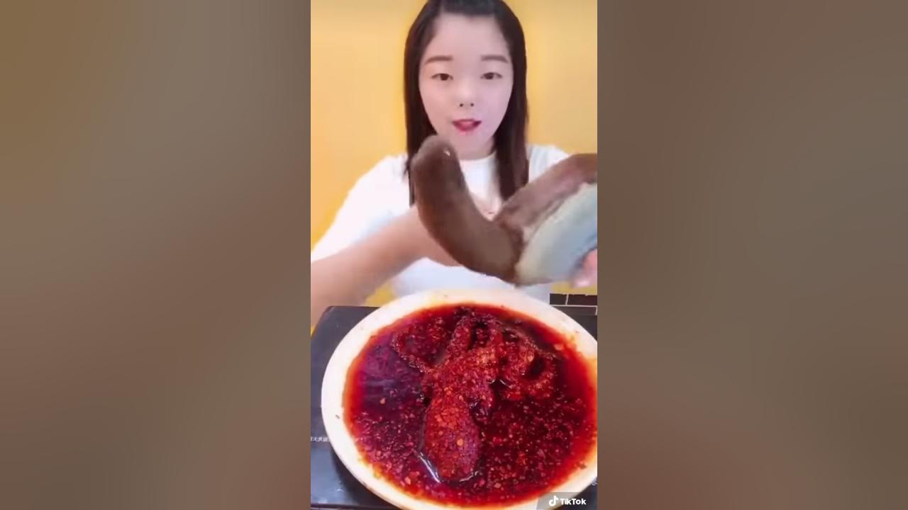 Chinese Lady Eating Geoduck 😝 Seafood Mukbang Youtube