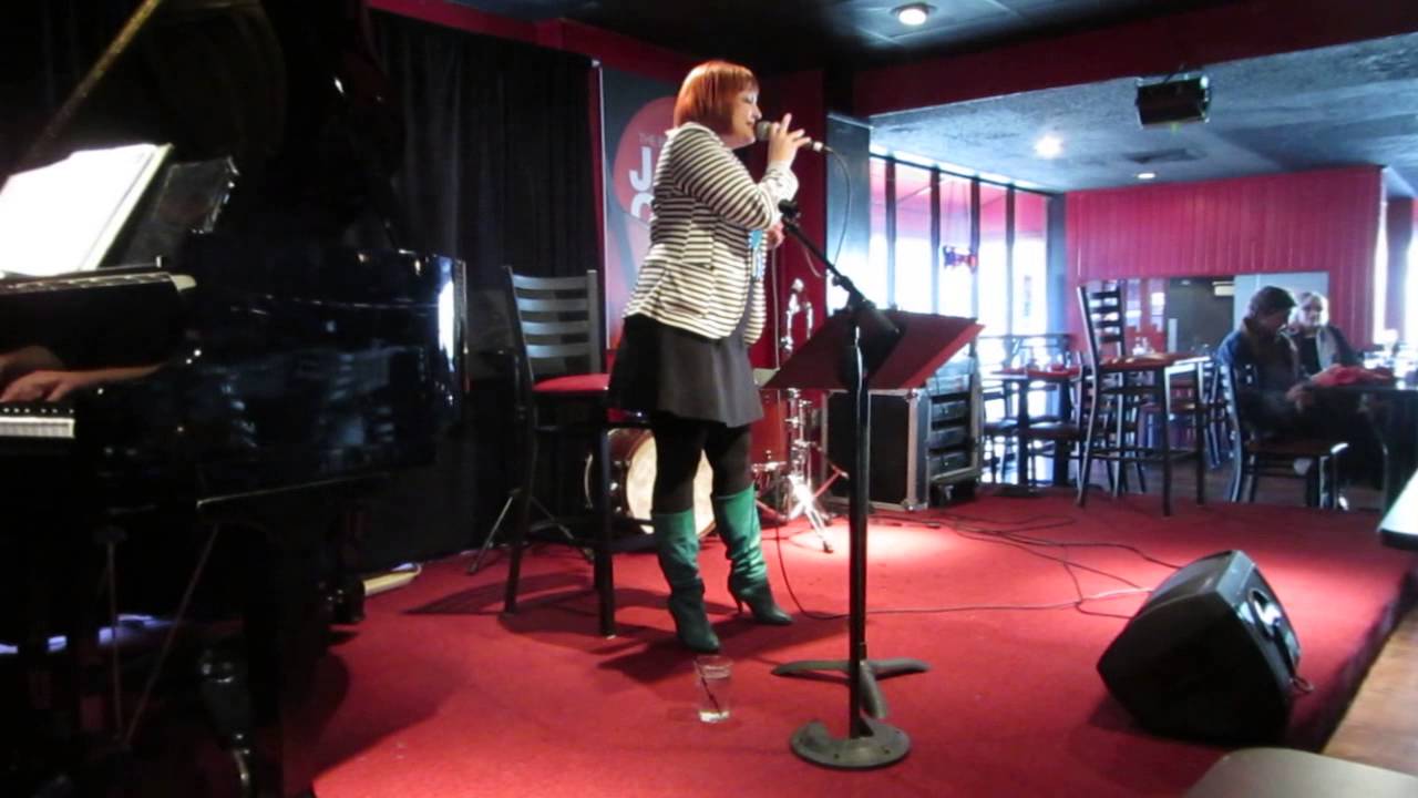 Molly Hammer sings "At Last!" - YouTube