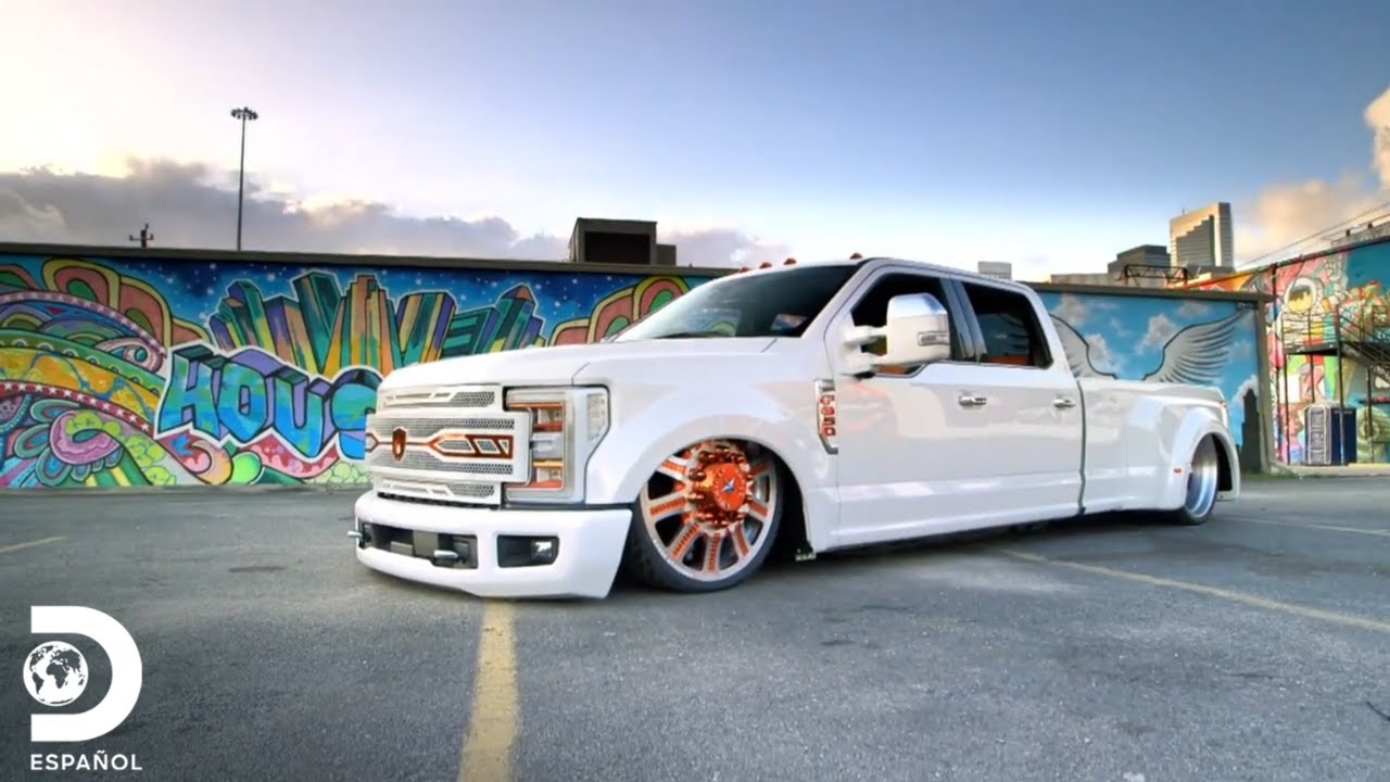 Una increíble camioneta Ford 350 modificada | Texas Metal | Discovery ...