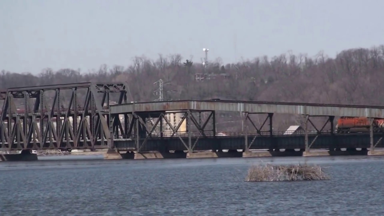 BNSF Niota Il. 03-20-17 - YouTube