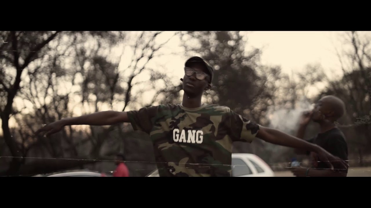 ESPIQUET - WAIT OUTSIDE [OFFICIAL VIDEO] - YouTube