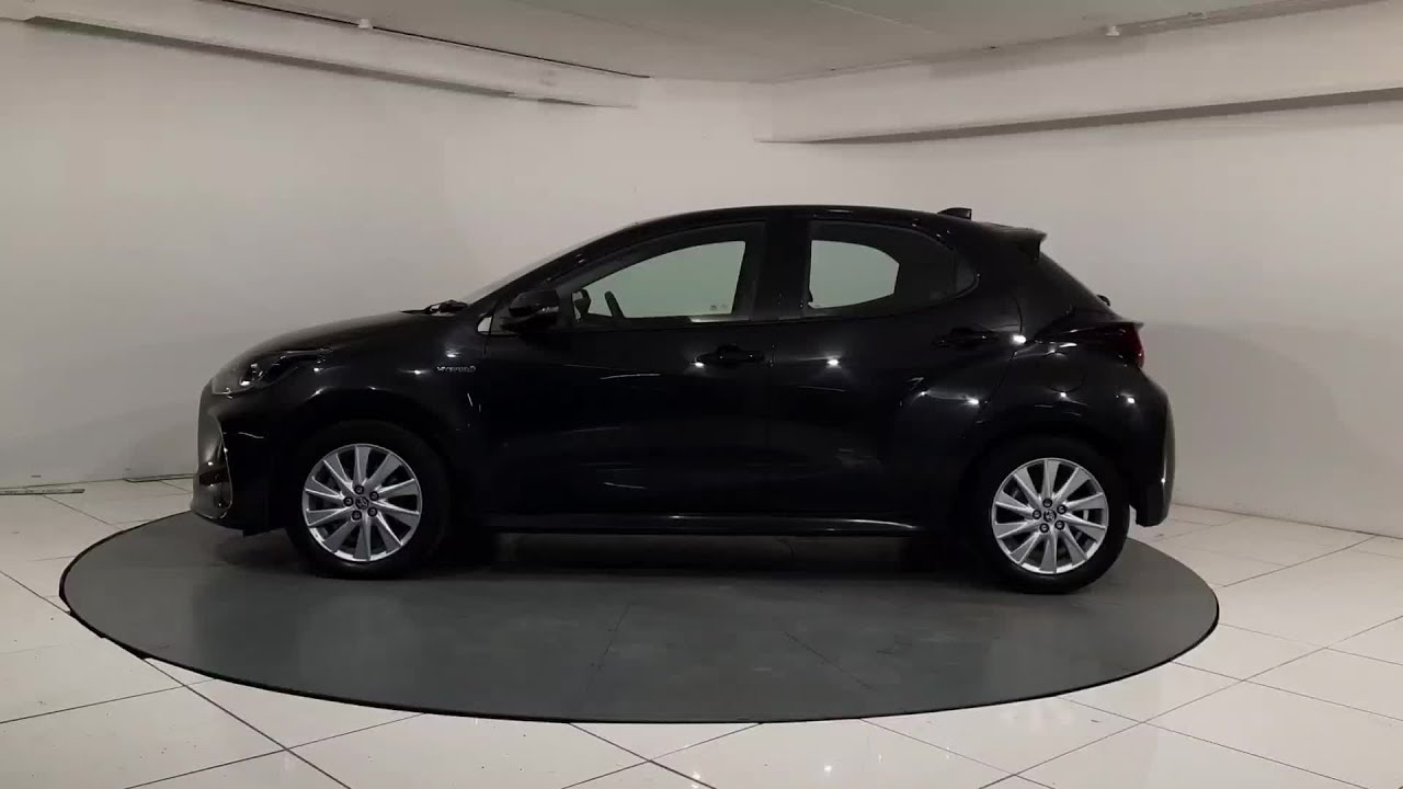 211WX0005 - 2021 Toyota Yaris Icon AUTO HYBRID - YouTube