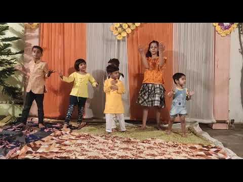 Kids dance performance with song chanda mama se bhi pyare h hamare mama - YouTube
