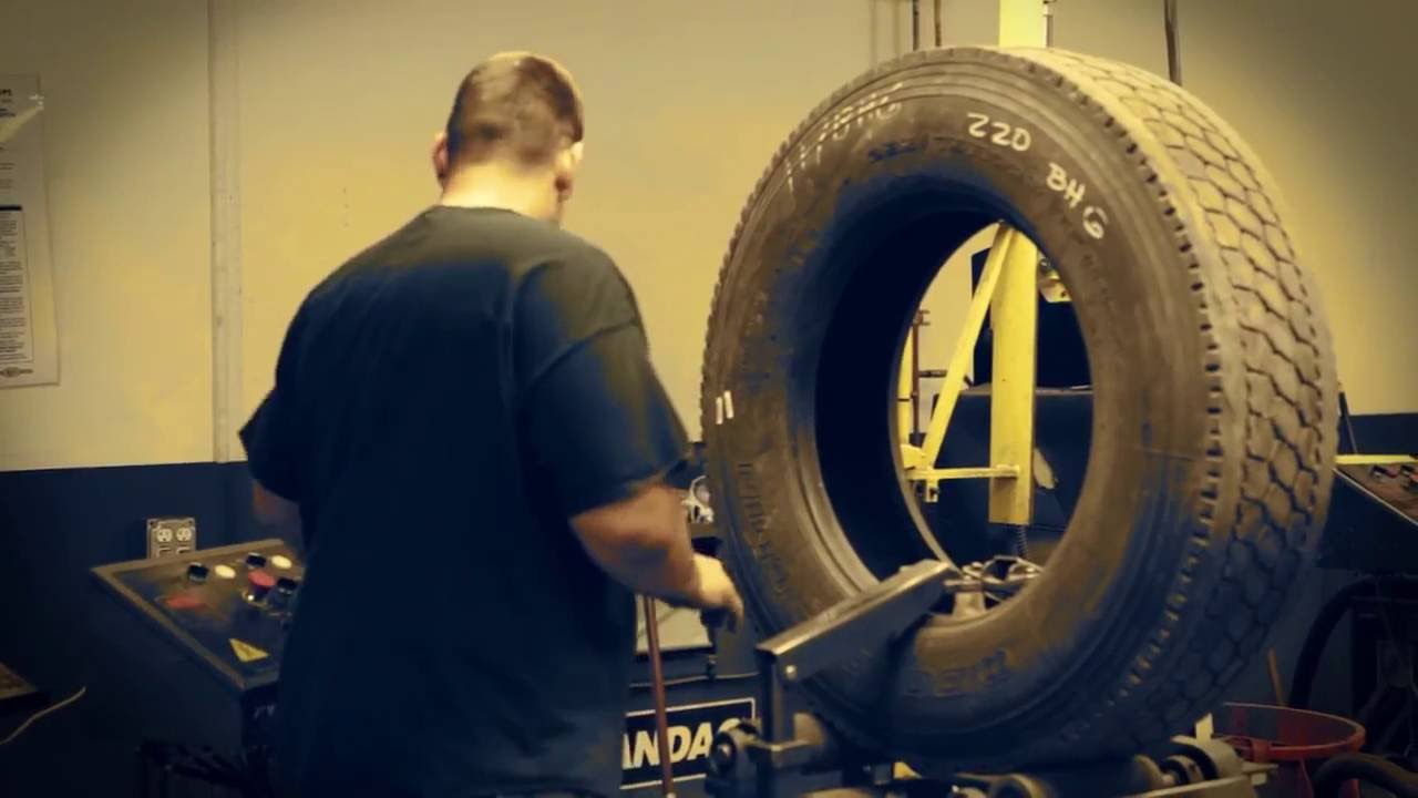 Mechanic Minute: Bandag Retreads - YouTube