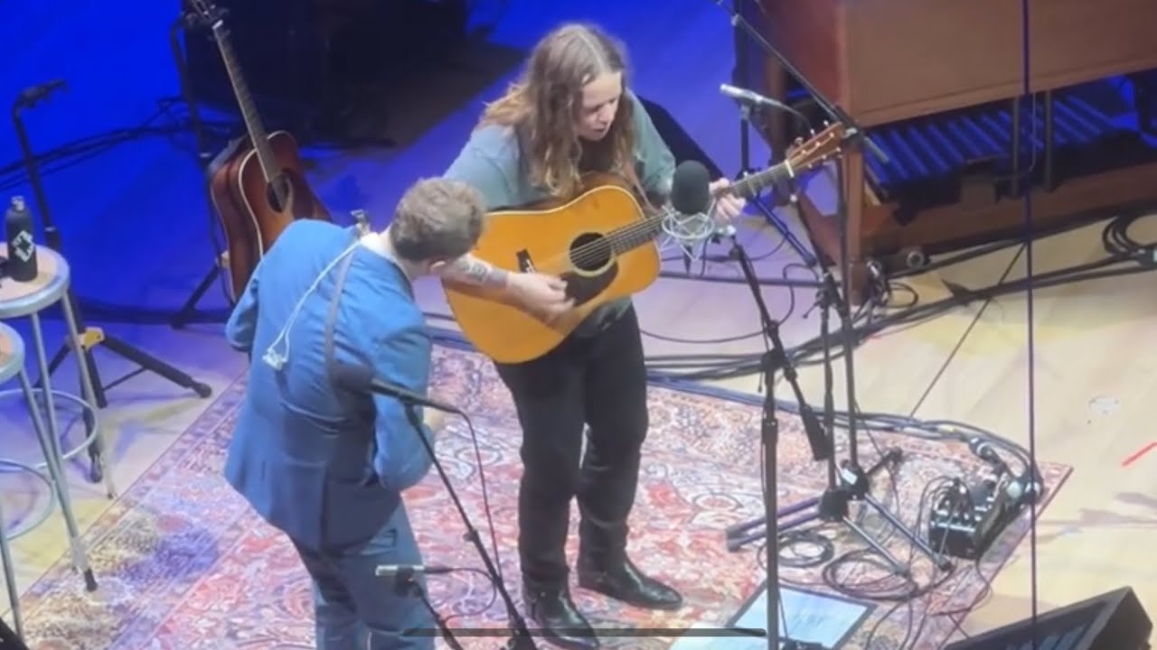 Billy Strings & Chris Thile - Groundhog - live Lincoln Center, NY, NY ...